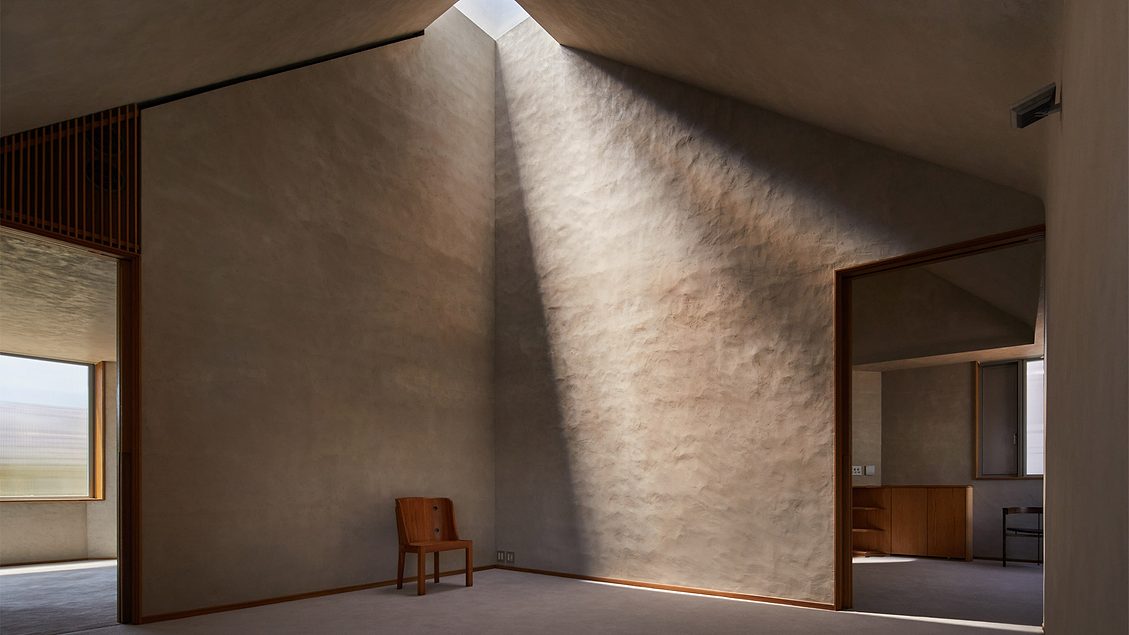 Clay House by Atelier Tsuyoshi Tane Architects Puts Japanese Craft in ...