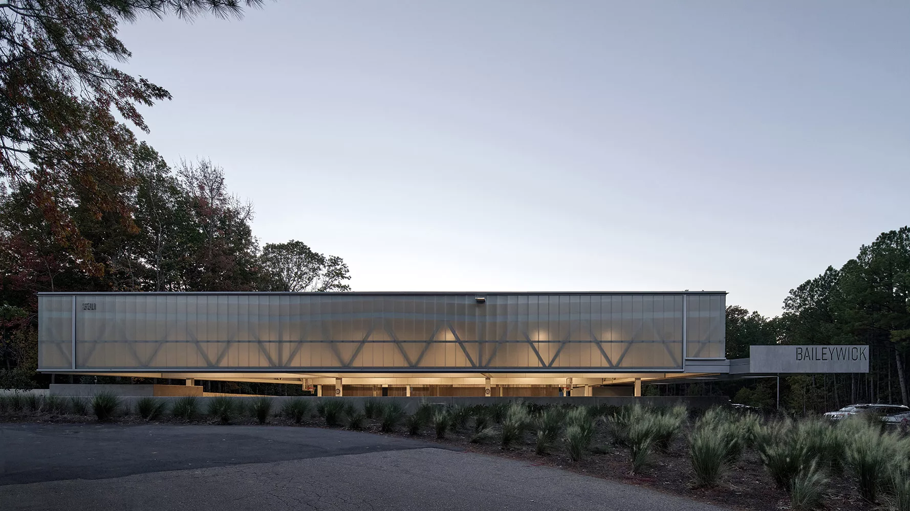 An Elegant Pavilion by In Situ Studio Adds Sheltered Courts and a ...