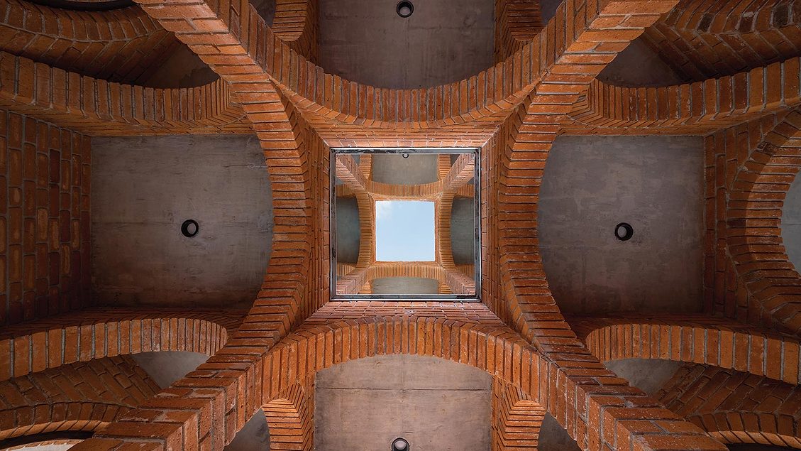 Stately Brick Arches Turn a Community Center in Mexico into a Castle ...