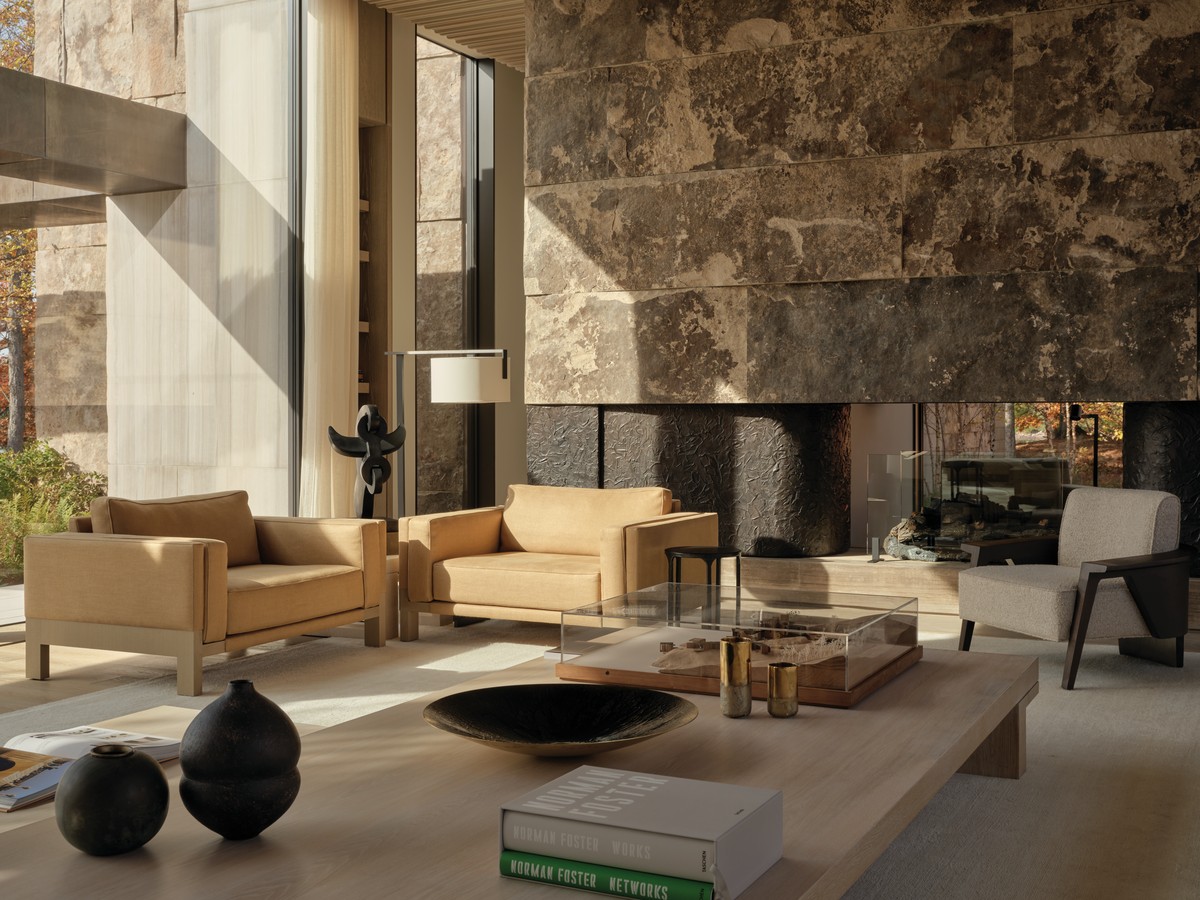 A Family Enlists Hariri Pontarini to Realize a Sprawling Lakeside ...